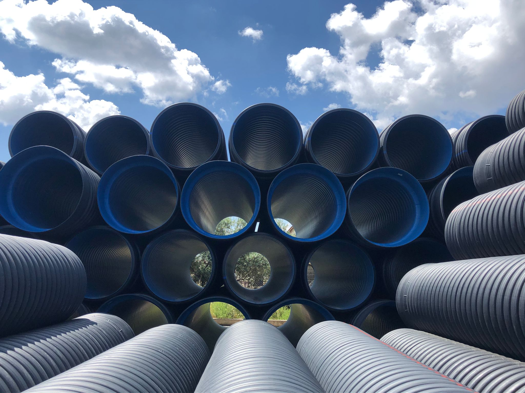 ESEN PE 100 Corrugated Pipes In The Diameter Range Of DN300mm DN ESEN PE 100 Corrugated Pipes In The Diameter Range Of DN300mm DN